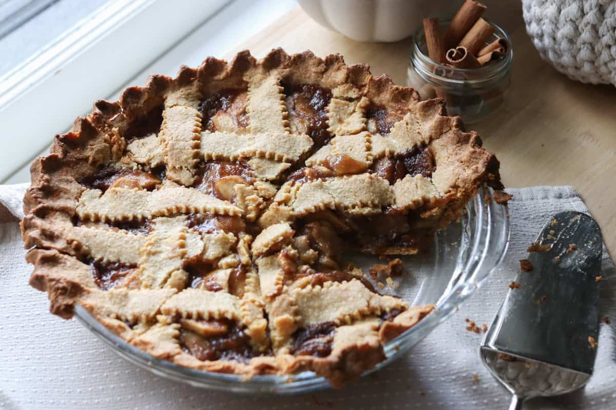 The Best Classic Apple Pie with Freshly Milled Flour - Generation Acres ...